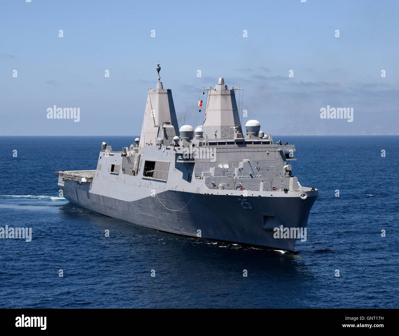 U.S Navy San Antonio-class amphibious transport dock ship USS Somerset ...