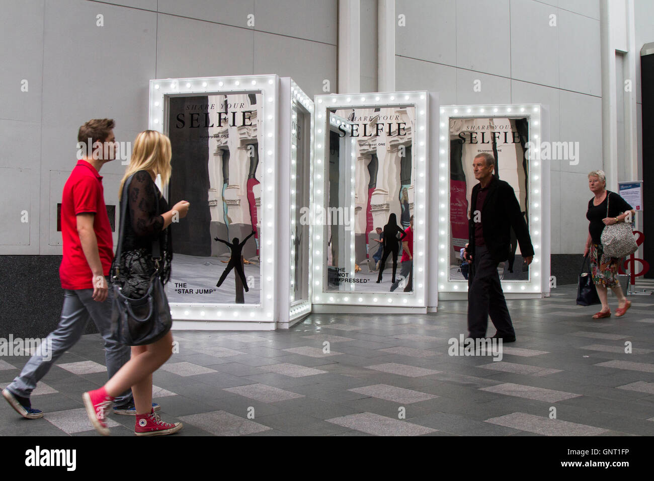 Share your Selfie. Mirror optical Illusion, an Invitation to, people ...