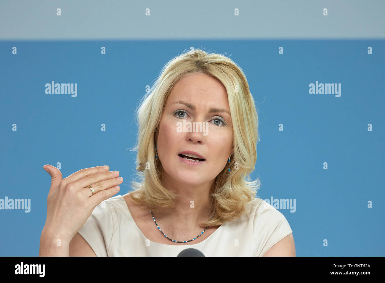 Women family policy hi-res stock photography and images - Alamy