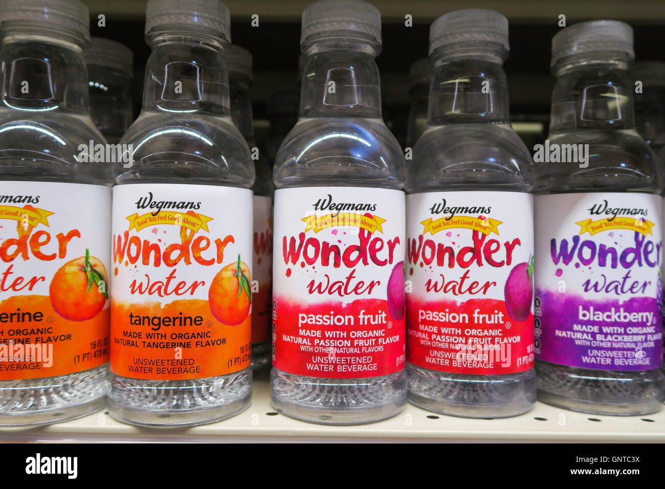 Wegmans grocery hi-res stock photography and images - Alamy