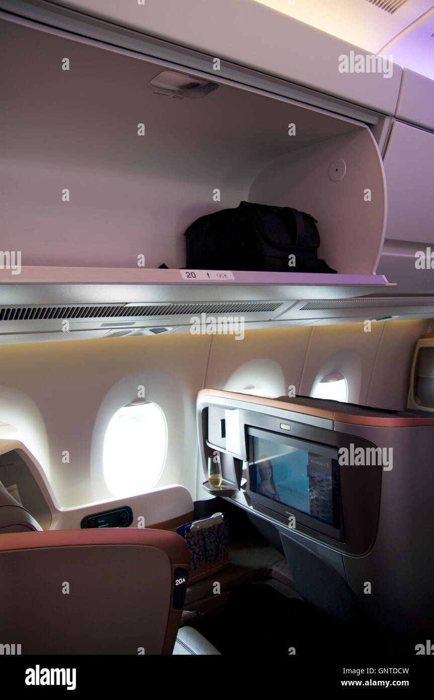 Business class cabin hi-res stock photography and images - Alamy