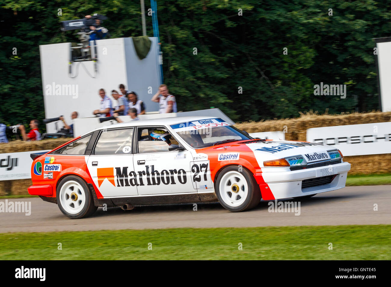 1983 Rover SD1 Vitesse with driver Richard Postins at the 2016 Goodwood ...