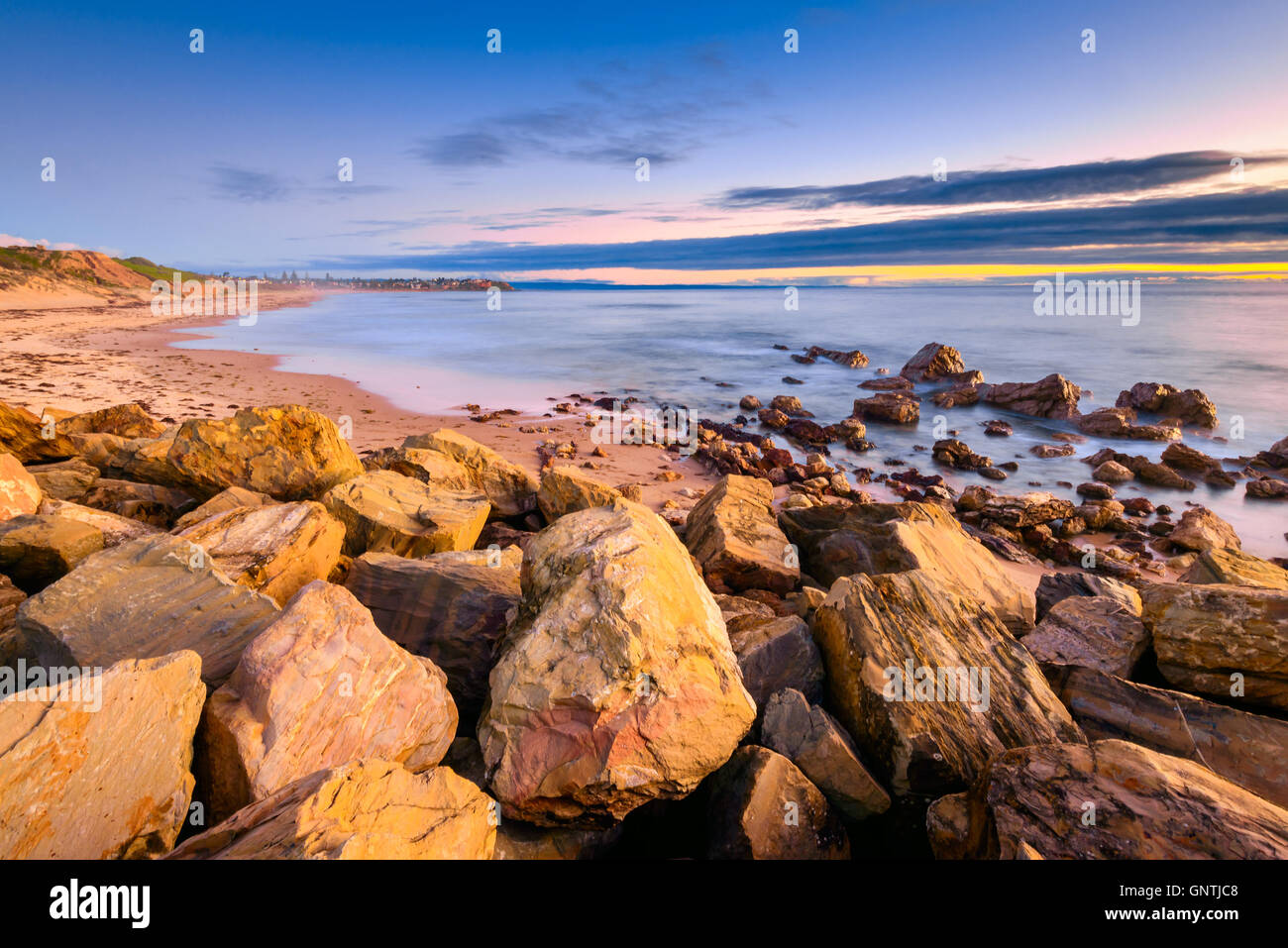 Dramatic sunset with clouds above the sea, South Australian shore Stock ...