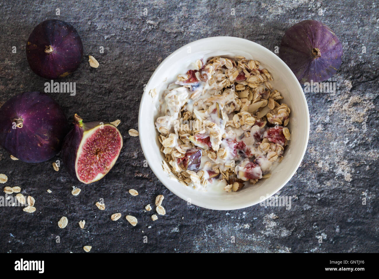 Quick cereal breakfast with fresh figs Stock Photo - Alamy