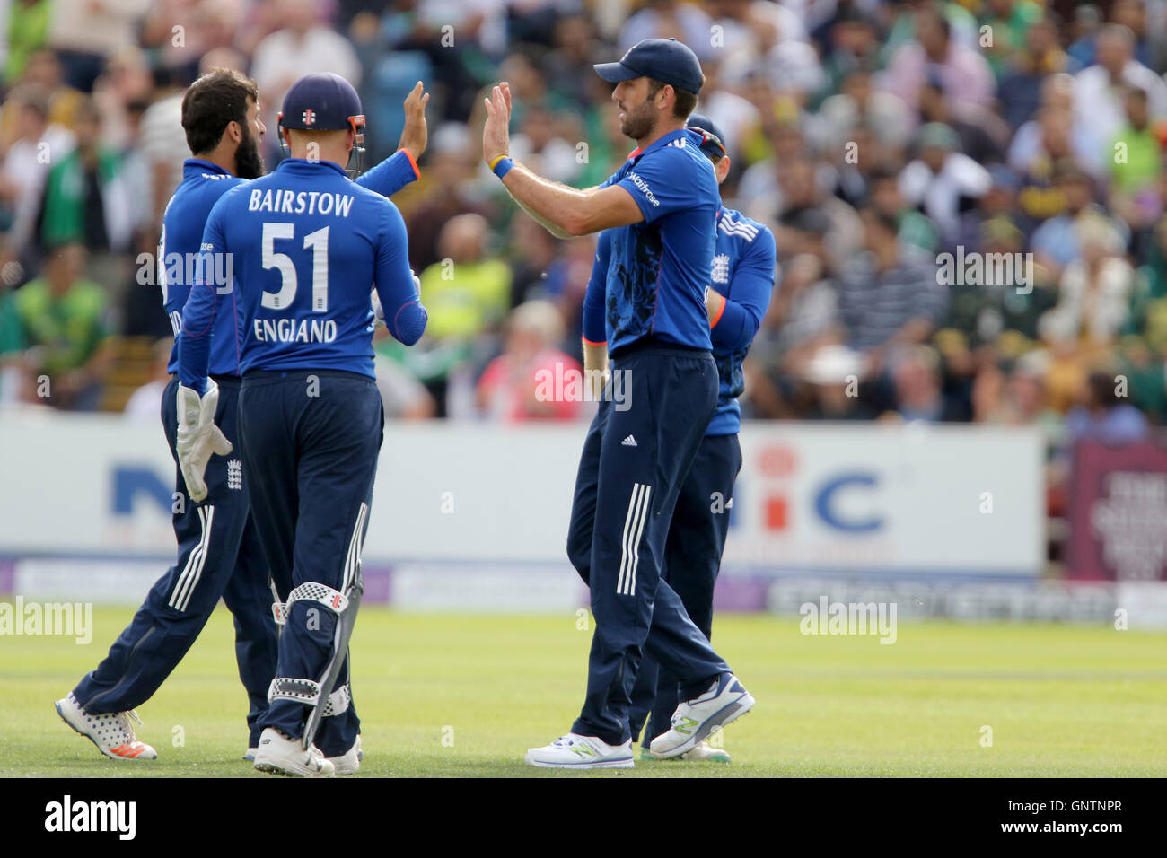 England's Moeen Ali (left)i and Liam Plunkett celebrate during the ...