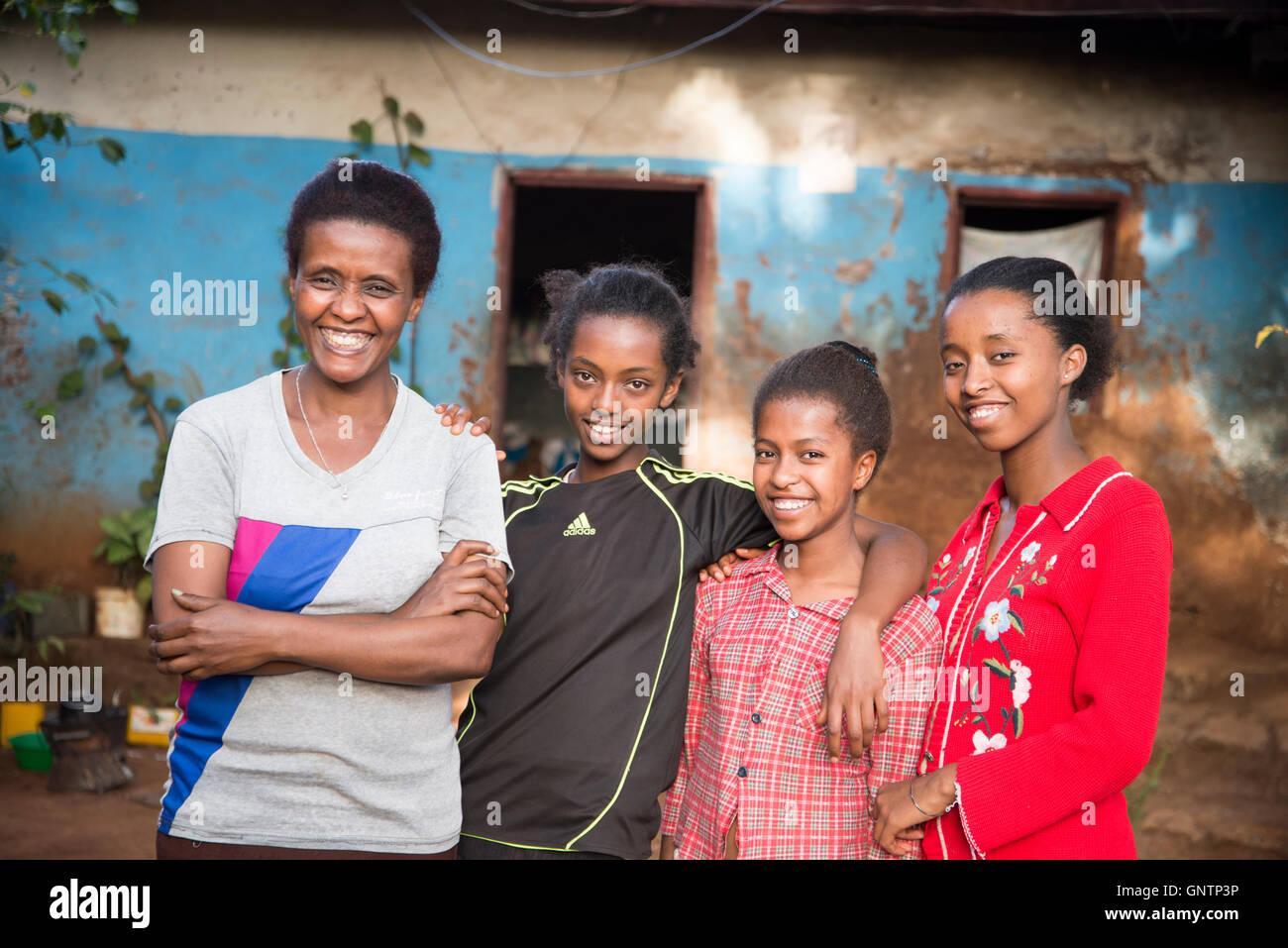 A family portrait in Sodo, Ethiopia Stock Photo - Alamy
