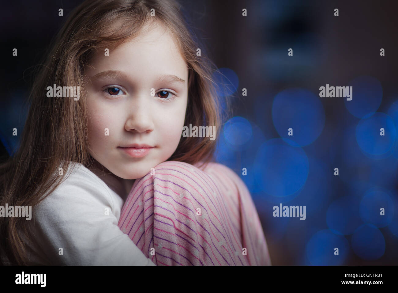 Child curled up hi-res stock photography and images - Alamy