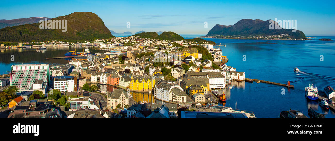 View of Alesund from Fjellstua, Mount Aksla, Alesund, Norway, More Og ...