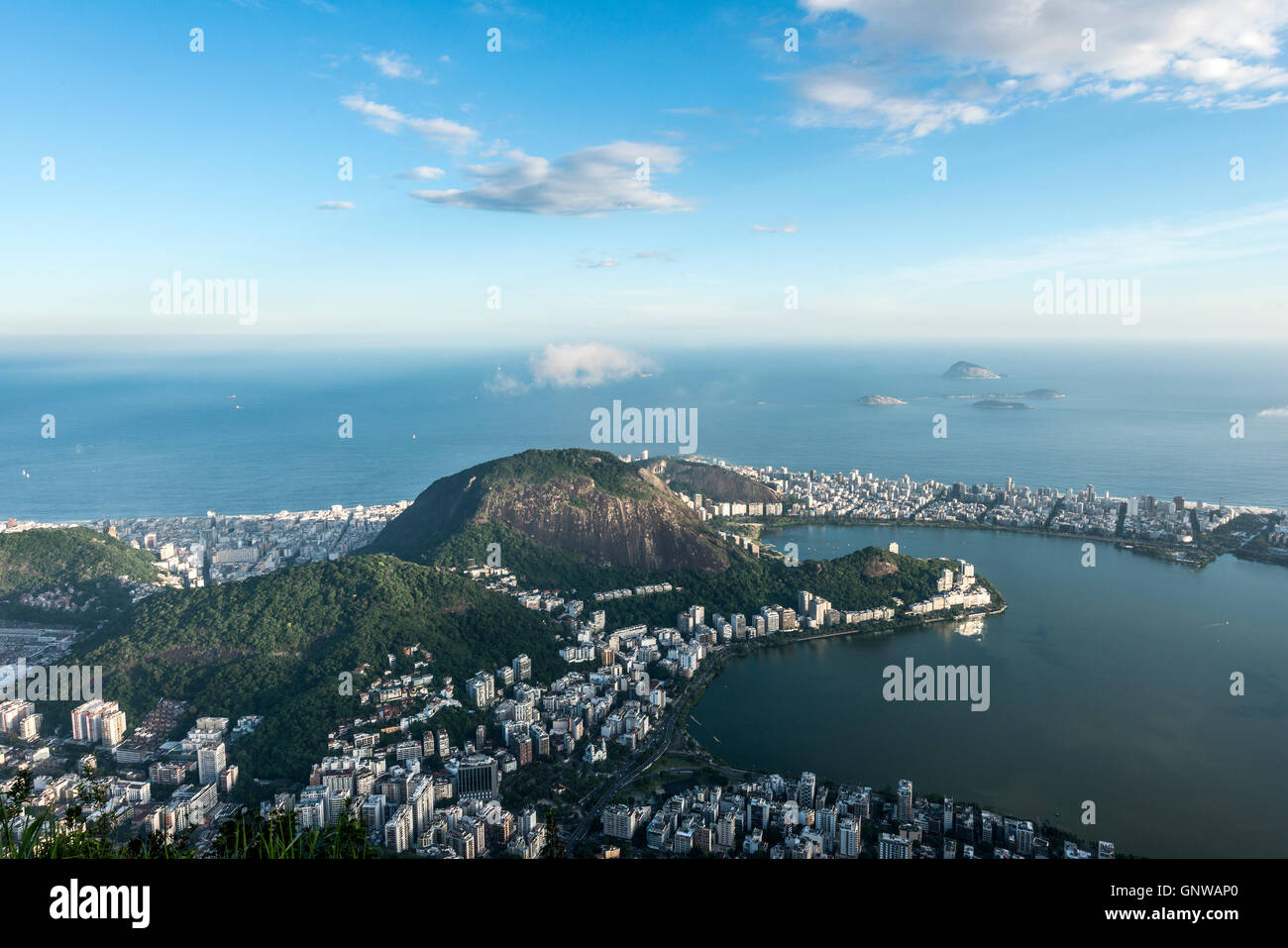 Lagoa – the residential neighborhood around the Rodrigo de Freitas ...