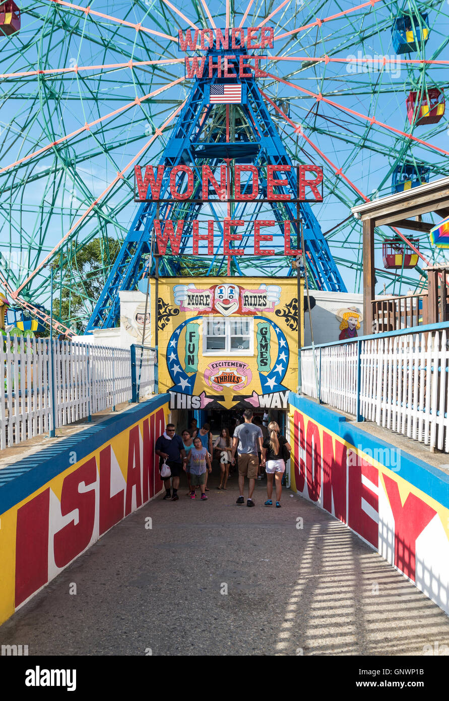 Entrance to Coney Island amusement park and the Wonder Wheel, with ...