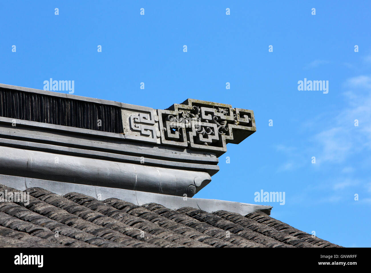 Asian Roof Corner Stock Photo - Alamy