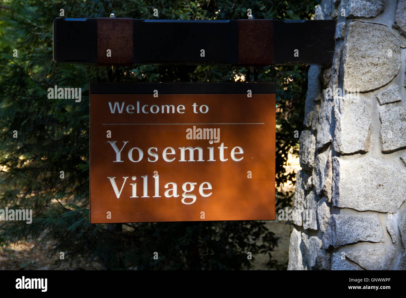 Welcome to yosemite village hi-res stock photography and images - Alamy