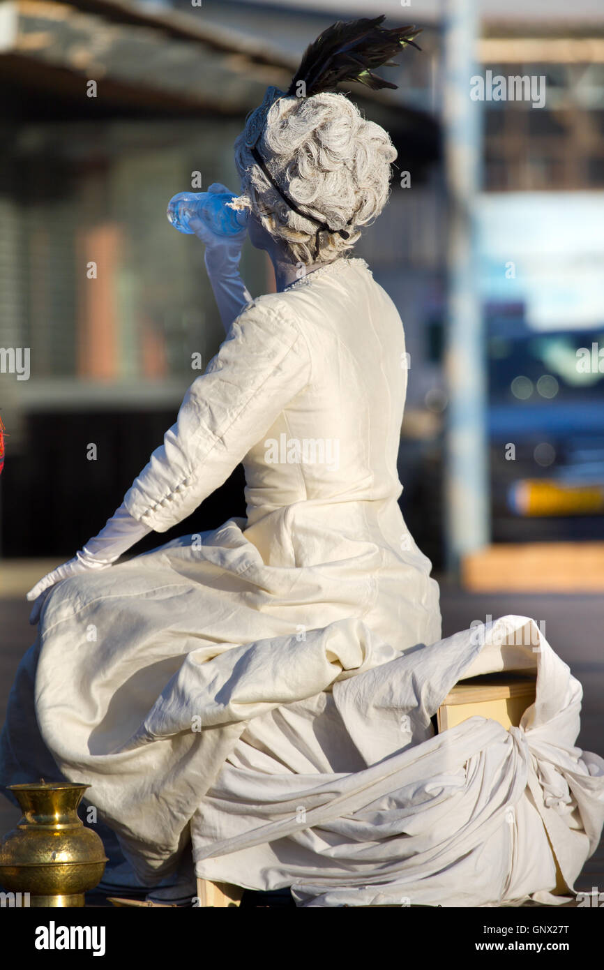 Costume statue mask hi-res stock photography and images - Alamy