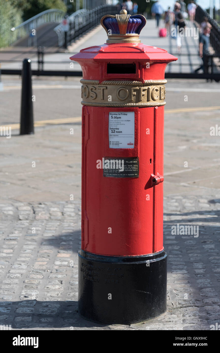 Liverpool special hi-res stock photography and images - Alamy