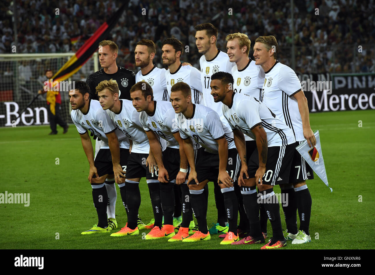 Moenchengladbach, Germany. 31st Aug, 2016. Germany's team posing for a ...
