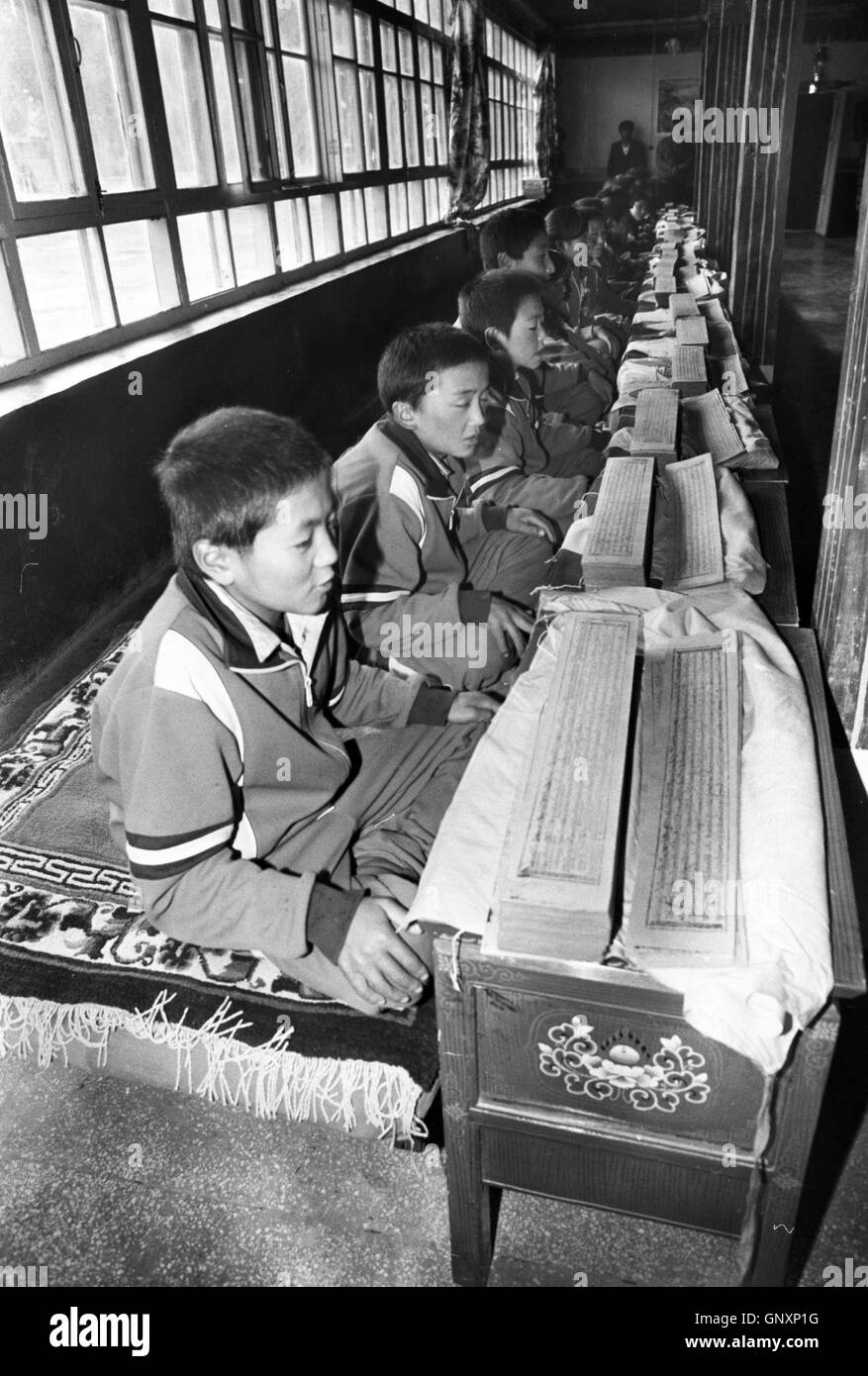 ** file in nov Black and White Stock Photos & Images - Alamy