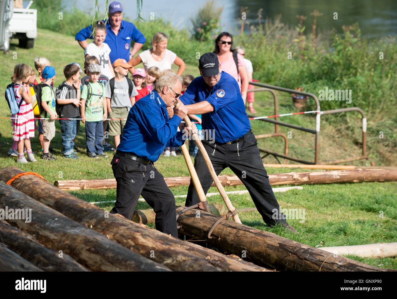 Wooden raft historical hi-res stock photography and images - Alamy