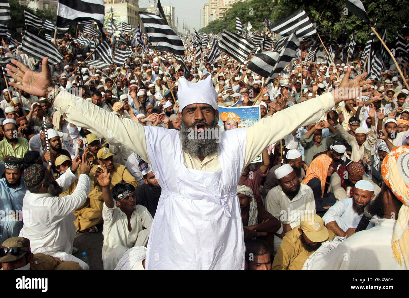 Jamiat ulema islam jui hi-res stock photography and images - Alamy