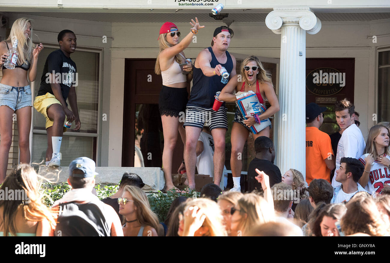 Drunken Frat House Party