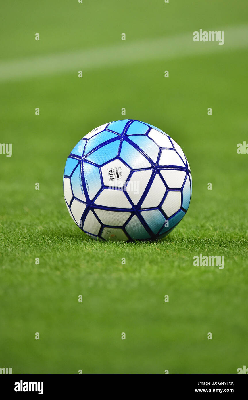 World cup 2002 ball hi-res stock photography and images - Alamy