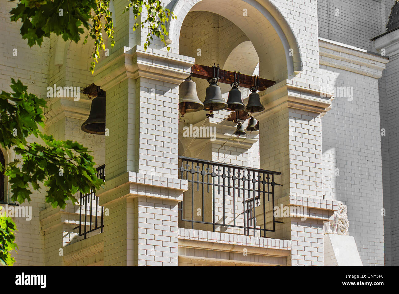 Sonorous hi-res stock photography and images - Alamy