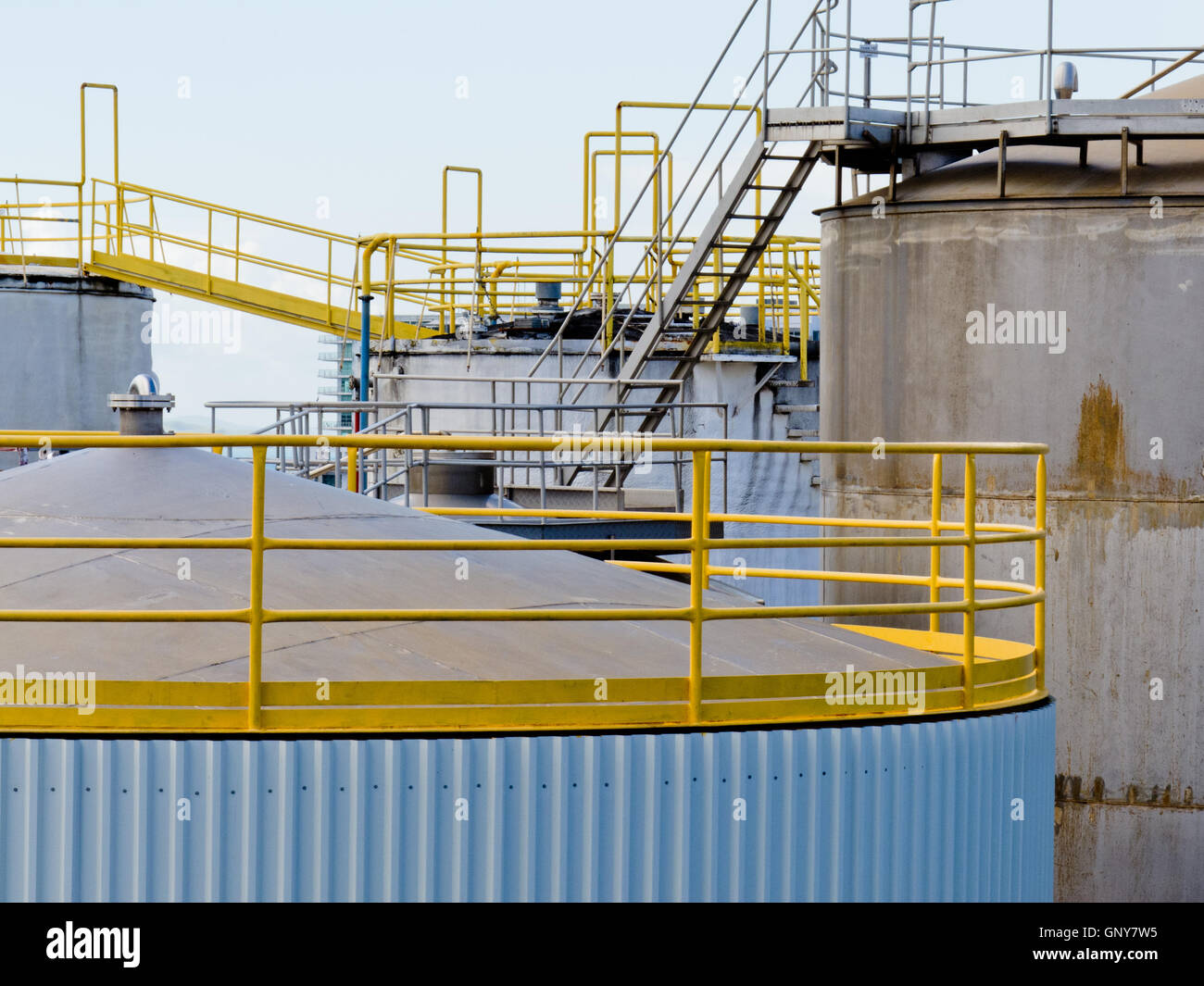Group of large steel storage tanks at refinery Stock Photo - Alamy