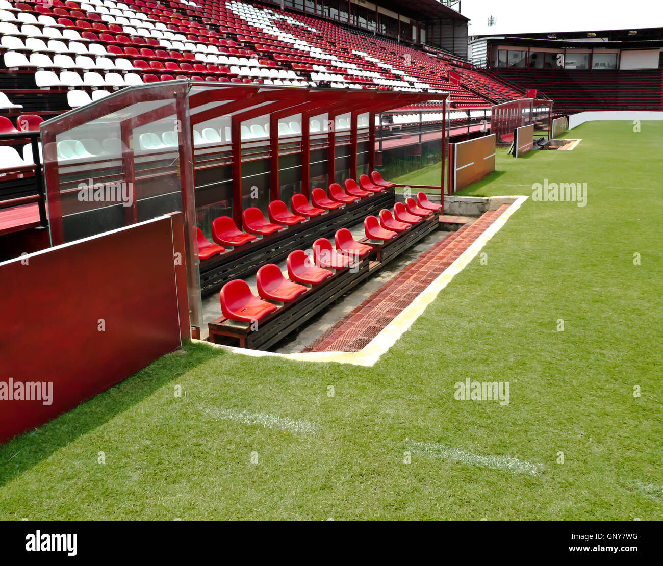 seat in football field Stock Photo - Alamy