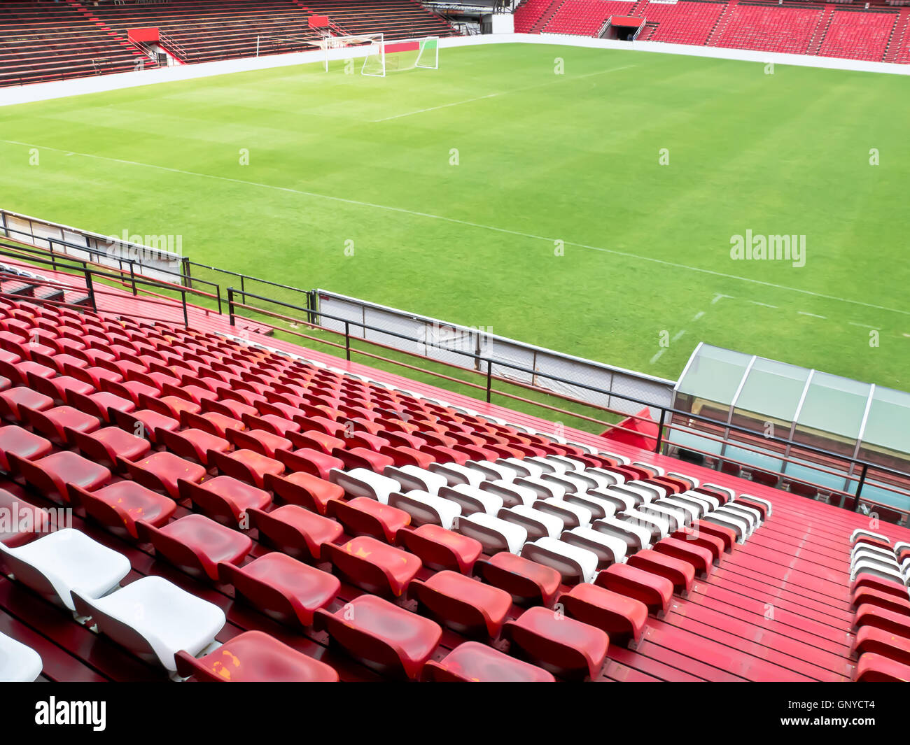 seat in football field Stock Photo - Alamy