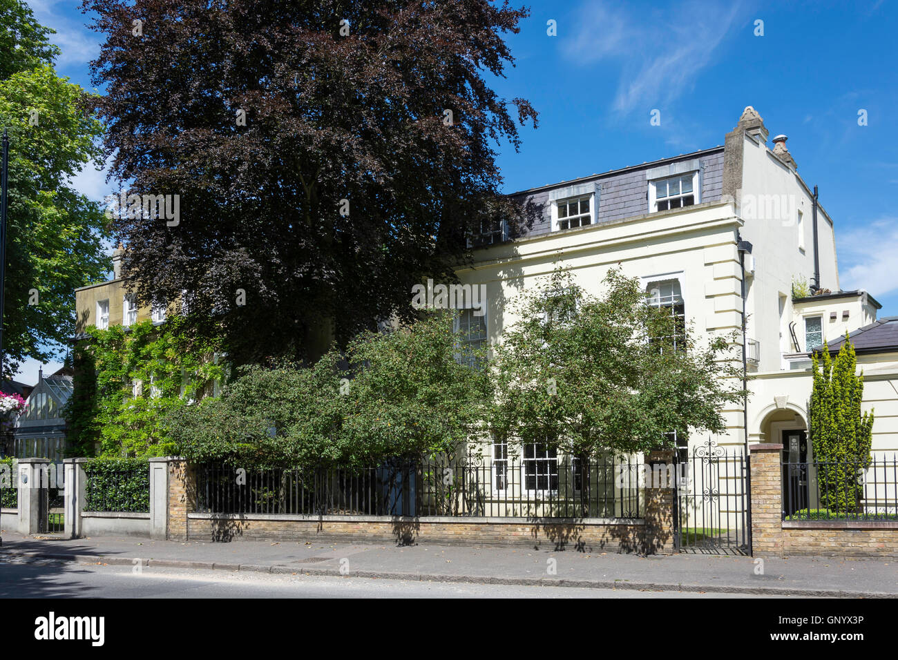 Laleham village hi-res stock photography and images - Alamy