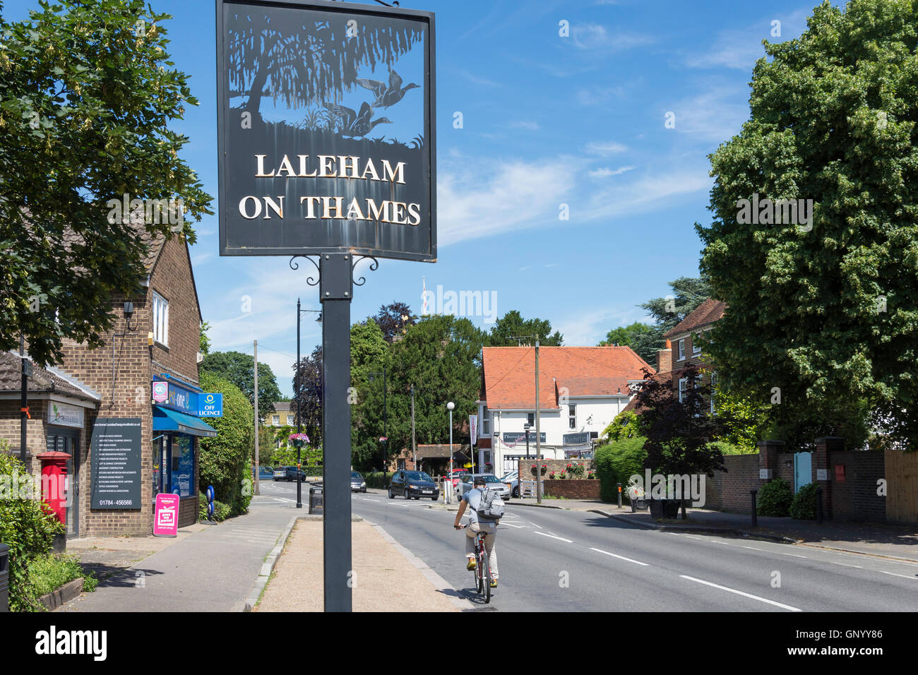Laleham village hi-res stock photography and images - Alamy