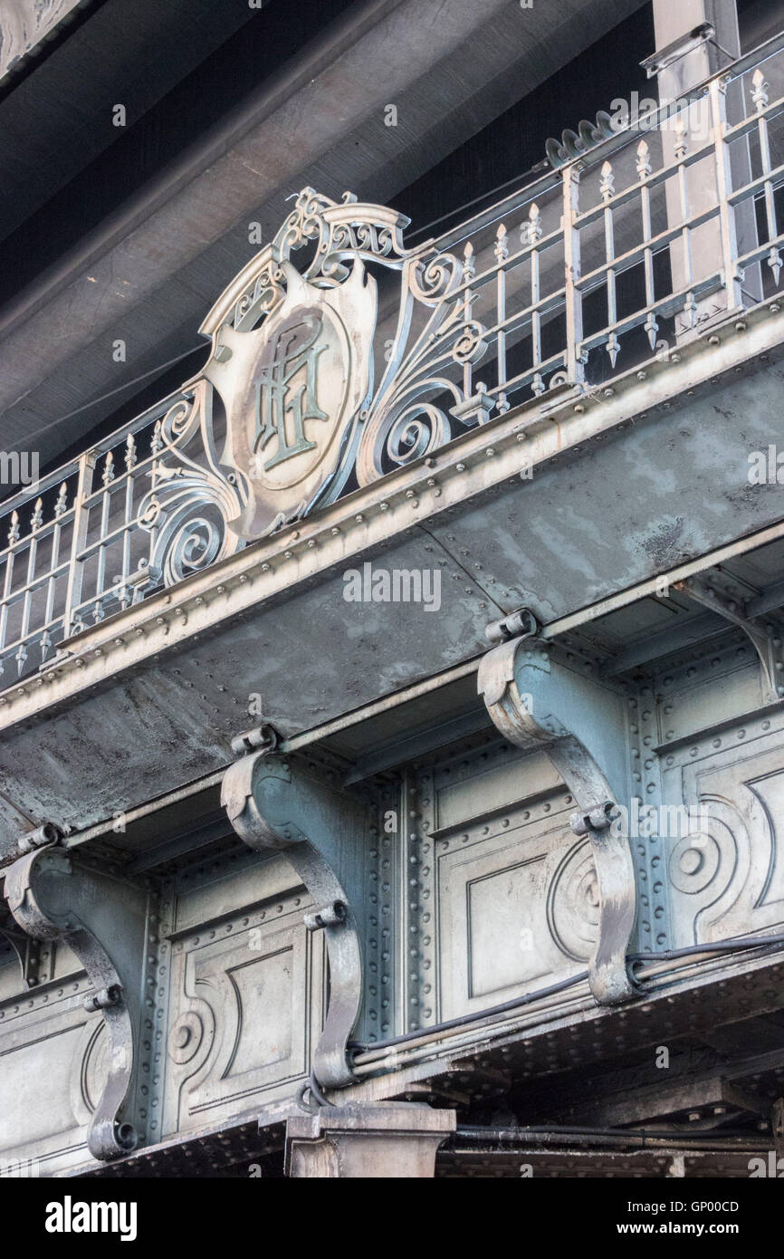 France close up crest hi-res stock photography and images - Alamy