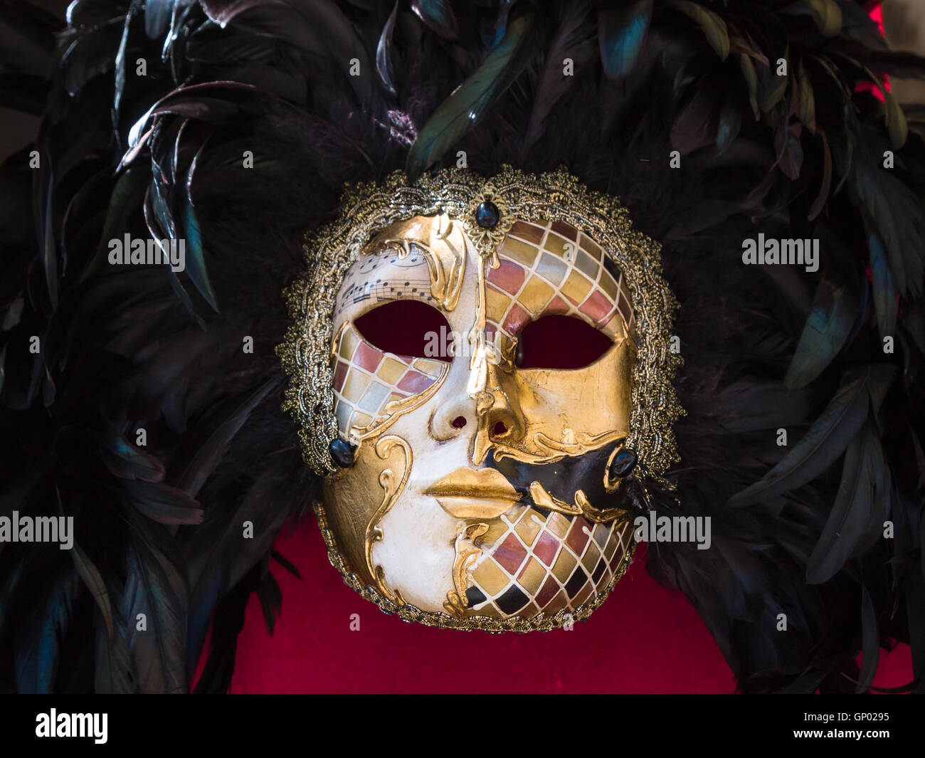 Luxury venetian masks hi-res stock photography and images - Alamy