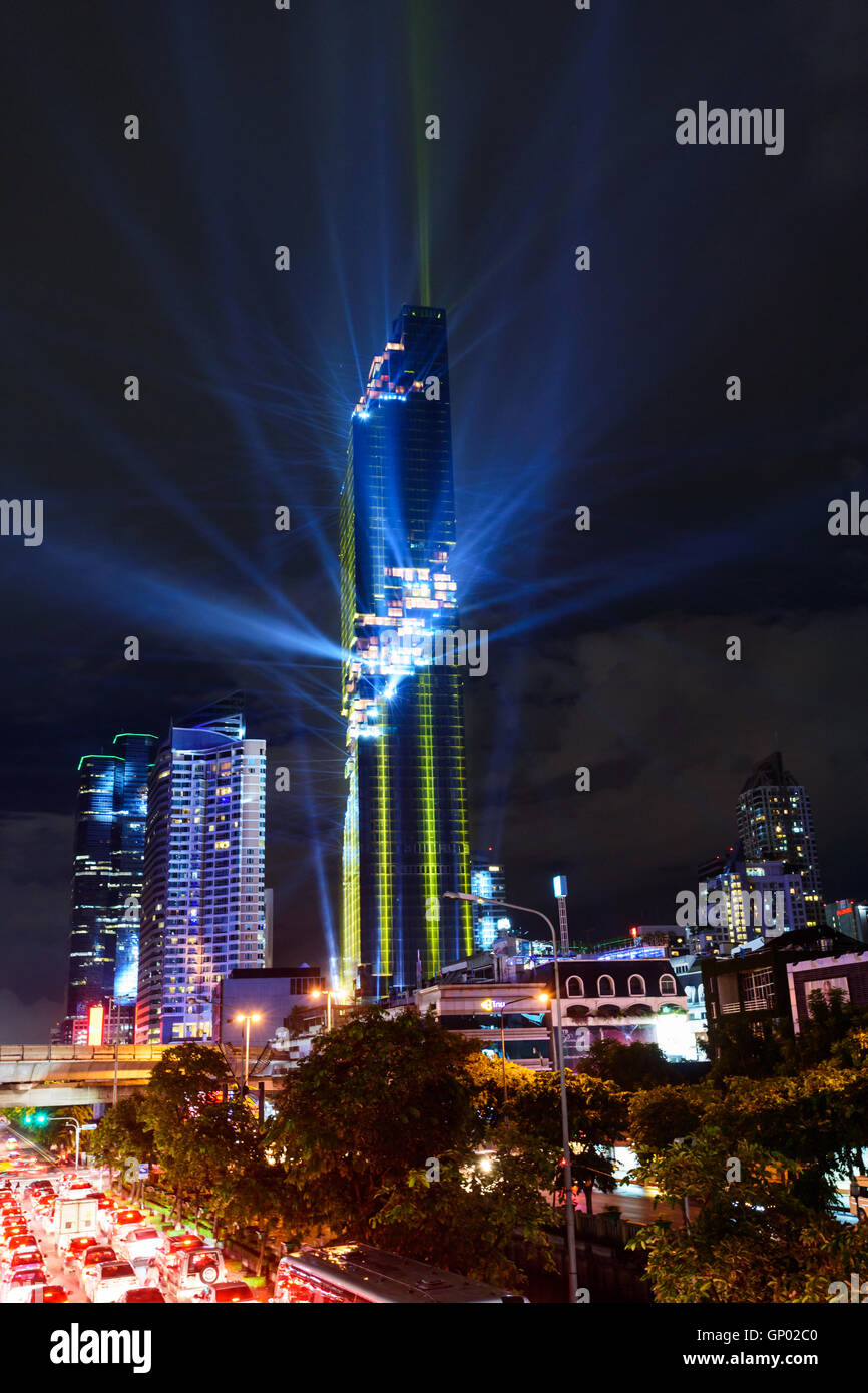 Mahanakhon cube hi-res stock photography and images - Alamy