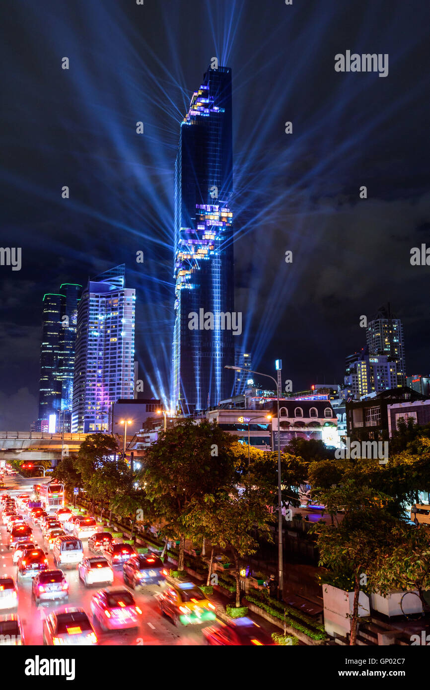 Lighting show in Grand opening mahanakhon tower in night time. New ...