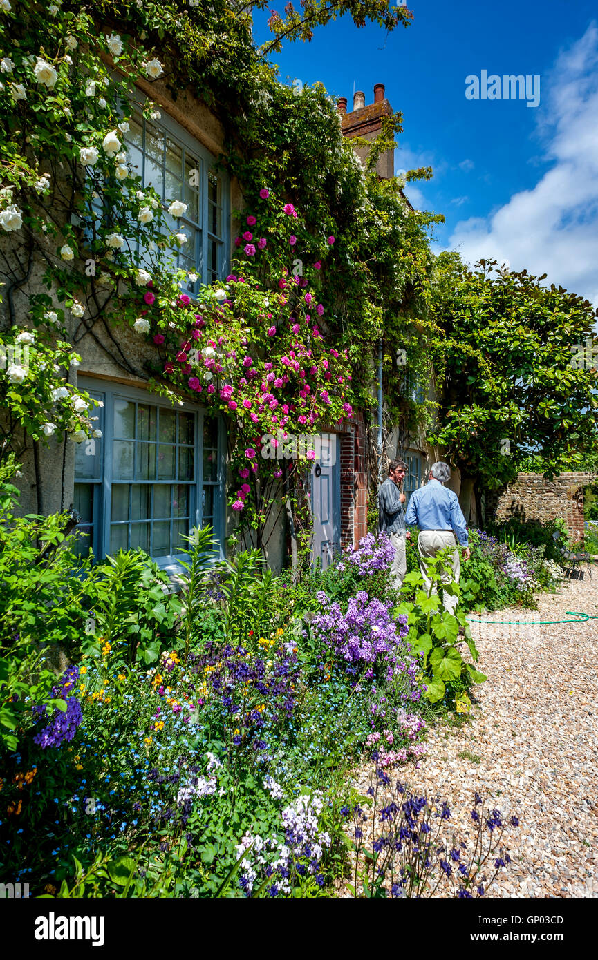 Charleston Farmhouse, the home of the Bloomsbury Group in East Sussex ...