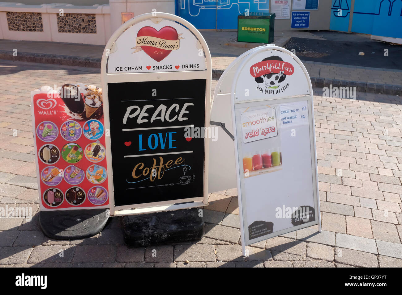 Brighton ice cream kiosk hi-res stock photography and images - Alamy