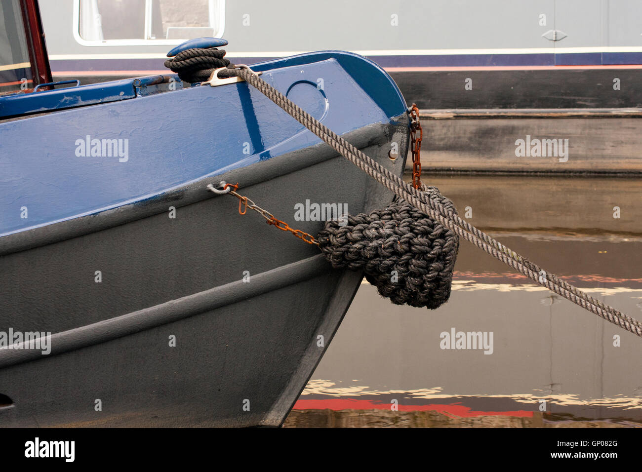 Barge front bow hi-res stock photography and images - Alamy