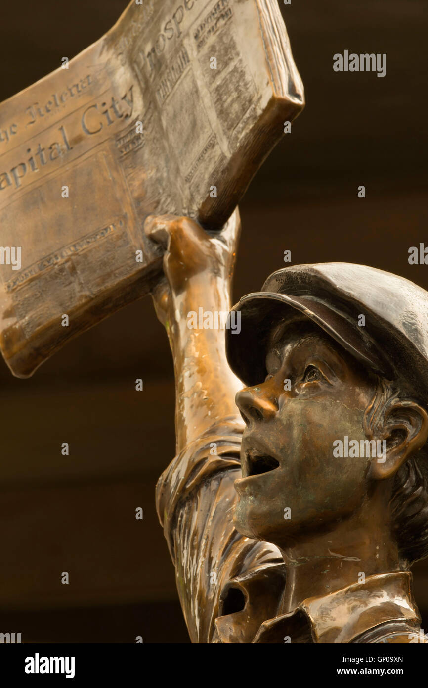 Extra Extra Read All About It statue, Walking Mall, Helena, Montana ...