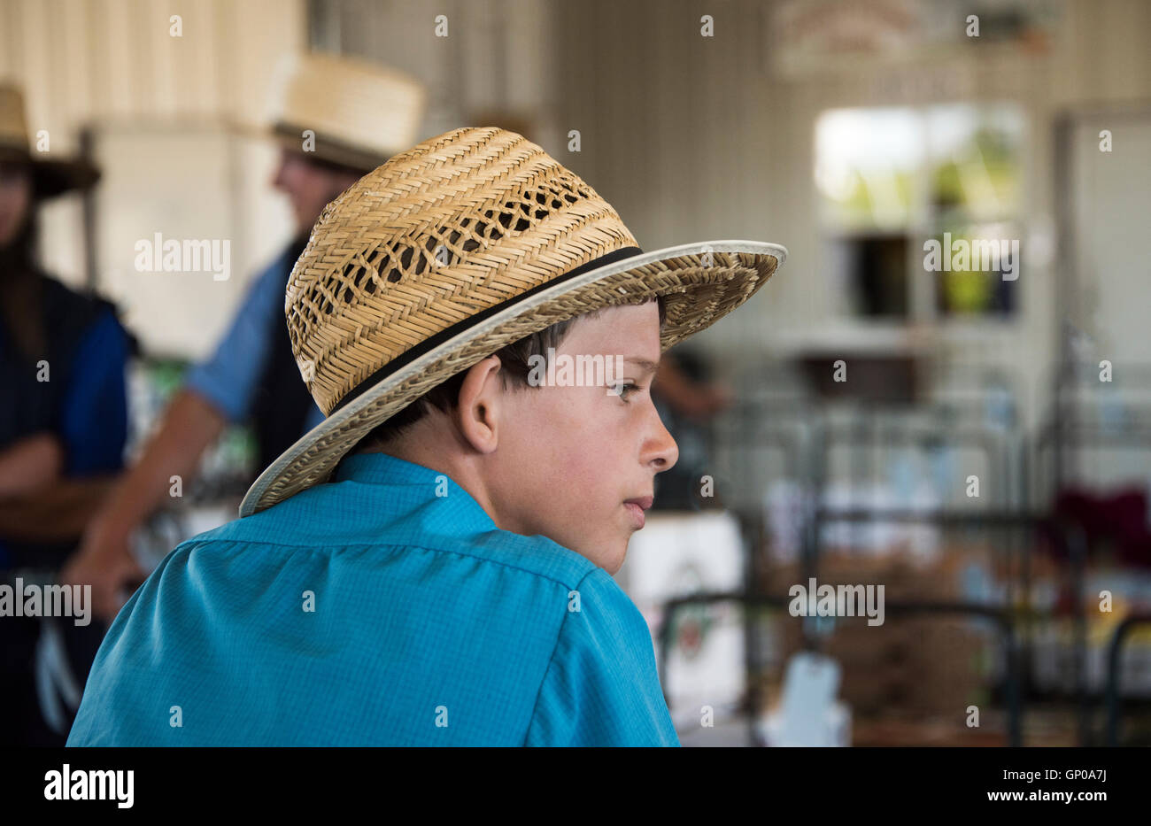 Amish boy hi-res stock photography and images - Alamy