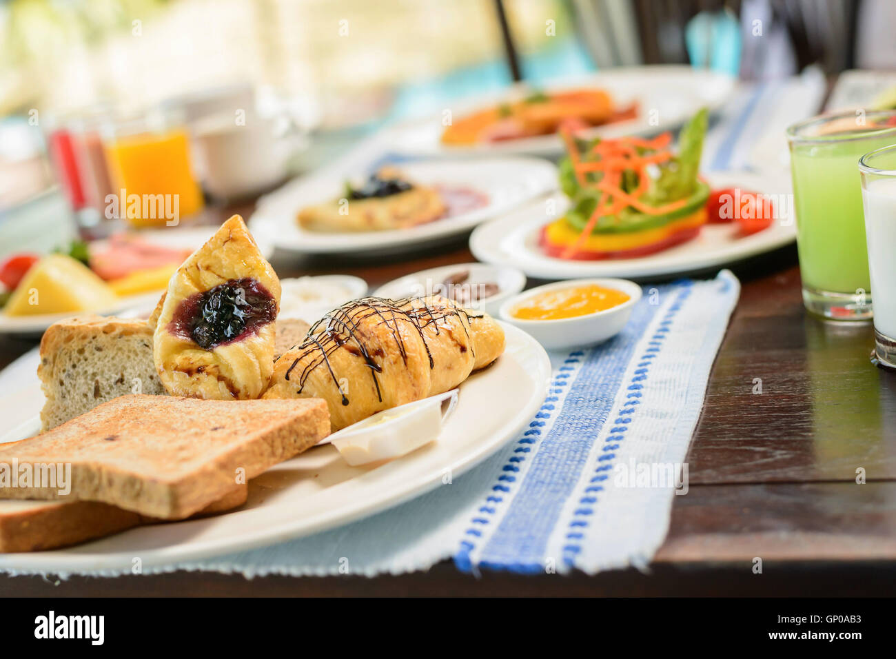 Sweet delicious breakfast plate hi-res stock photography and images - Alamy