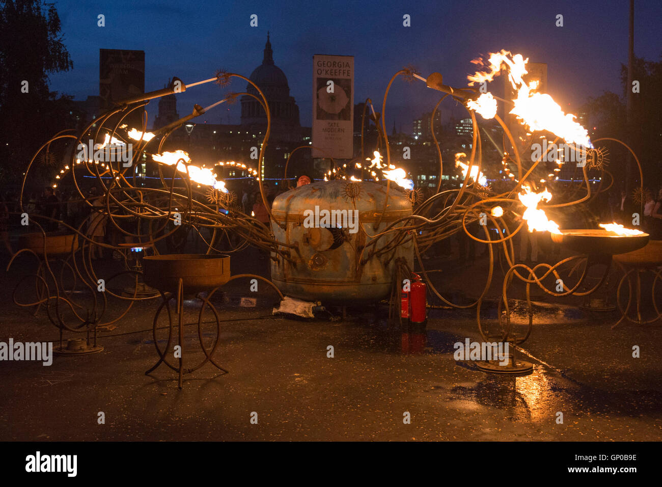 Kunst tate modern hi-res stock photography and images - Alamy