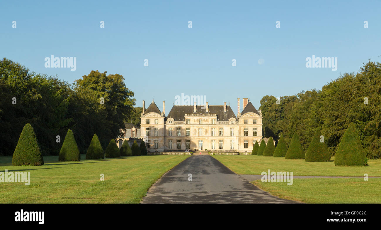Chateau de Raray, near Chantilly, France Stock Photo - Alamy