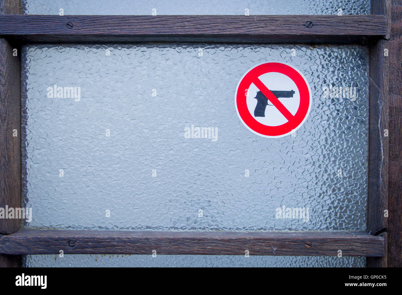 No guns sticker hi-res stock photography and images - Alamy