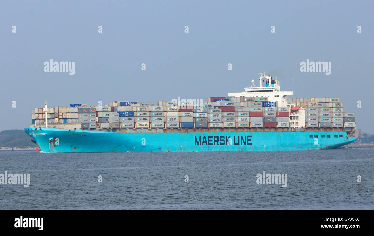 Maersk container ship leaving the Port of Rotterdam Stock Photo - Alamy