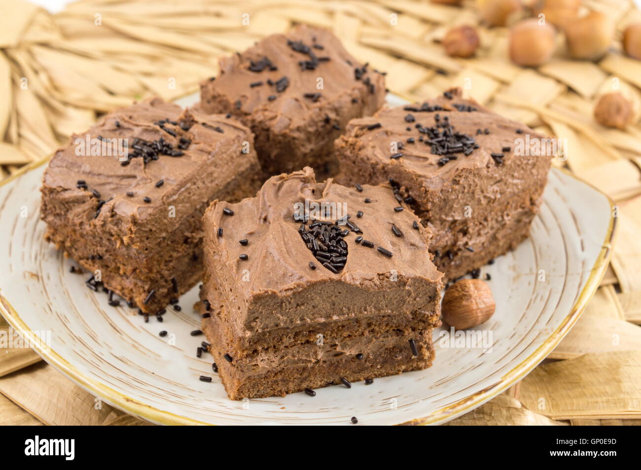 Cream cream cake hi-res stock photography and images - Alamy