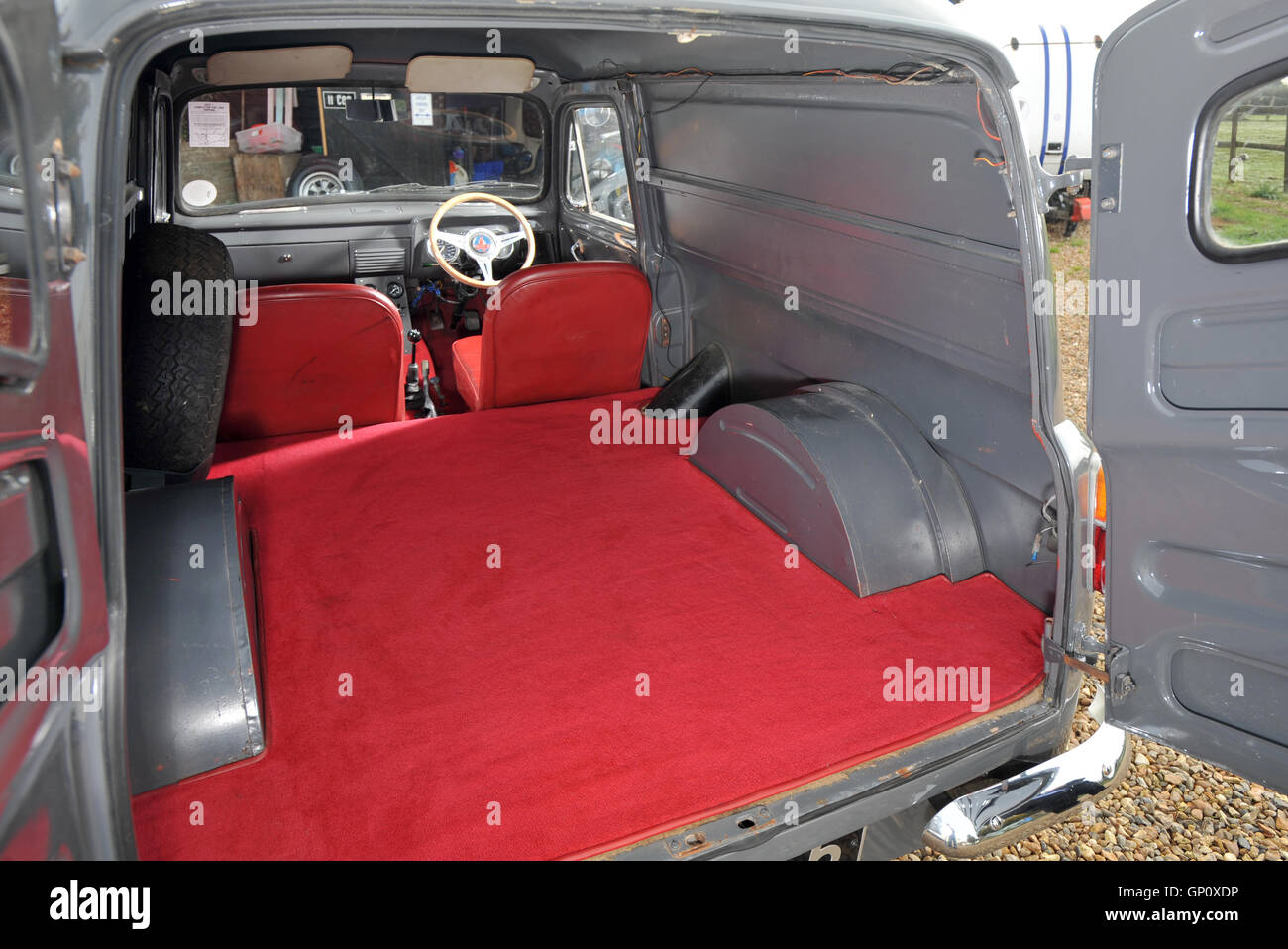 Classic Ford Thames van from the 1960s Stock Photo - Alamy