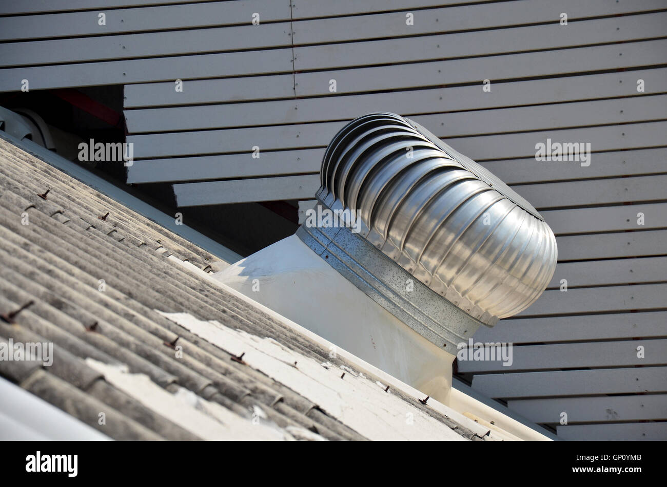 Old industrial sloped roofing hi-res stock photography and images - Alamy
