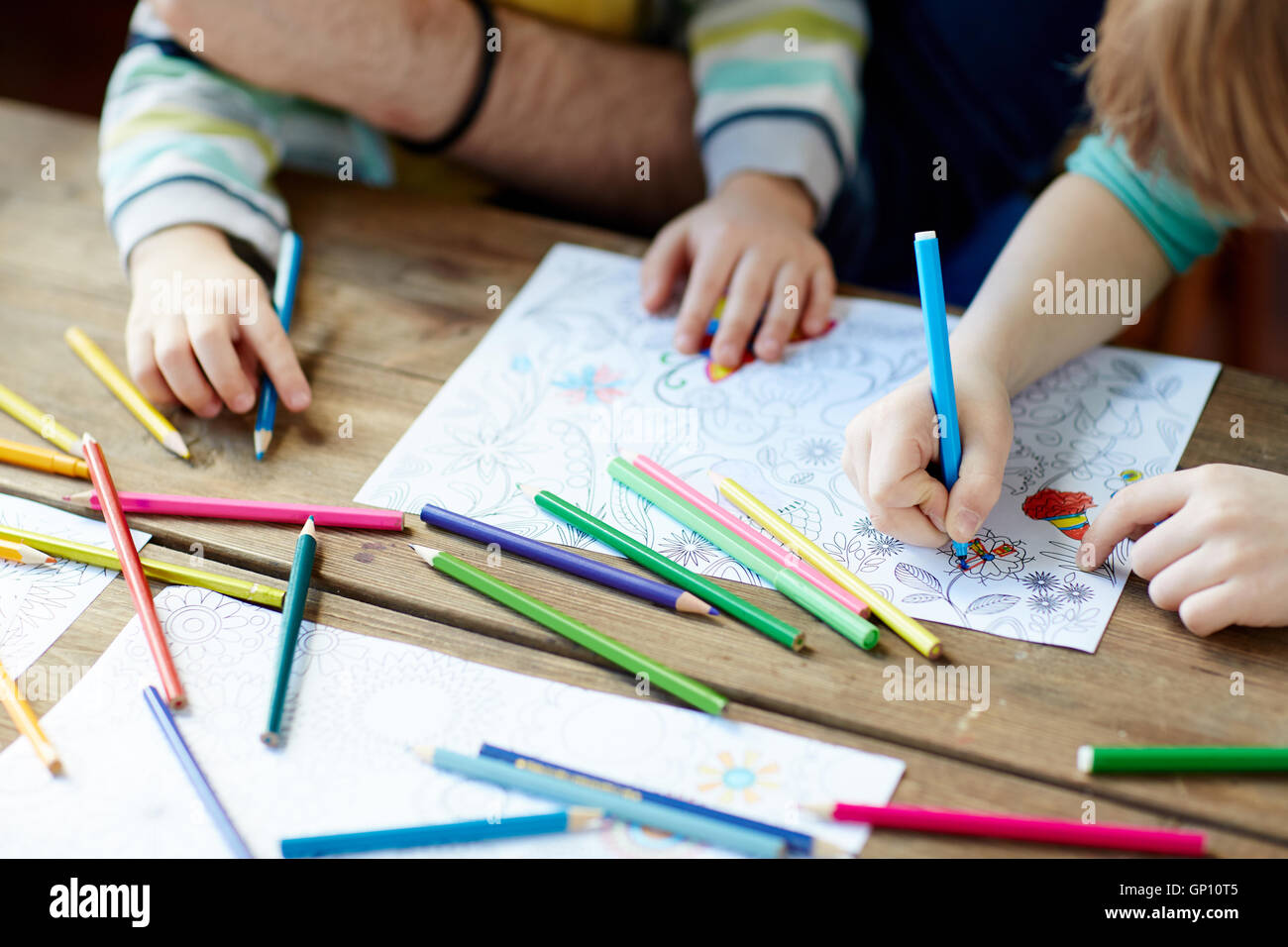 Child hand drawing hi-res stock photography and images - Alamy