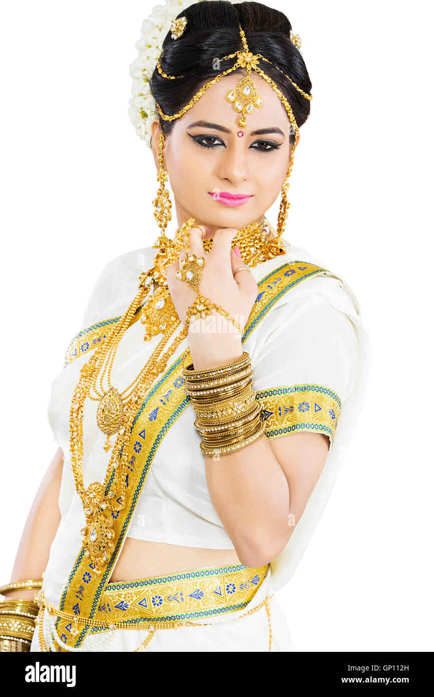 1 Beautiful Adult Bride Malayalee Woman standing Stock Photo - Alamy