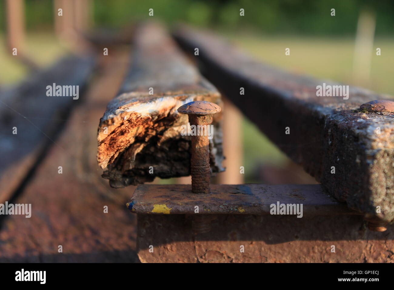 Old bench hi-res stock photography and images - Alamy